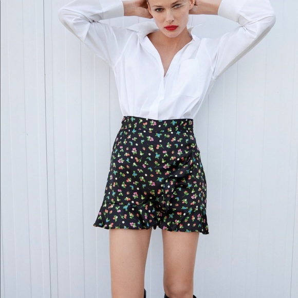 Zara | Shorts | Zara Satin Effect Ruffle Black Skort Xl | Poshmark